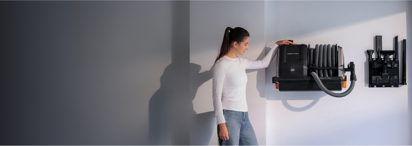 Retractable Vacuum Cleaner | Giraffe Tools